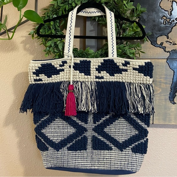 Lulu's | Bags | Nwot Lulus Just Beachy Navy Blue And Beige Fringe Tote ...